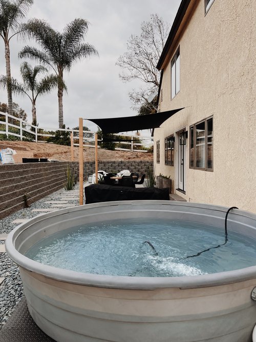 Poly Stock Tank Pools – Tipsy Tank Pools